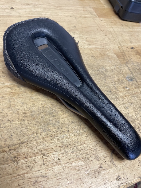2022 Ergon enduro ti rail saddle, s/m For Sale