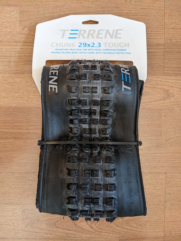 NEW Terrene Chunk 29x2.3 (Would trade for 27.5) For Sale