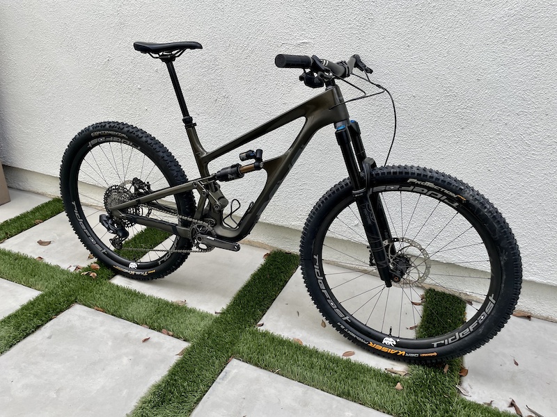 2022 Revel Rail 29 Size Large Leadking For Sale