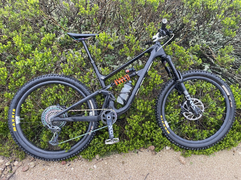 2022 Revel Rail 27.5” M top of the line For Sale