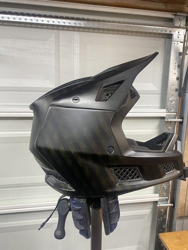 2022 Fox RPC Rampage Pro Carbon Medium For Sale