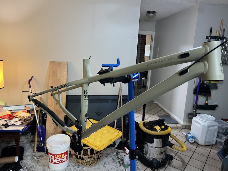 2021 Commencal Meta HT AM sand frame For Sale