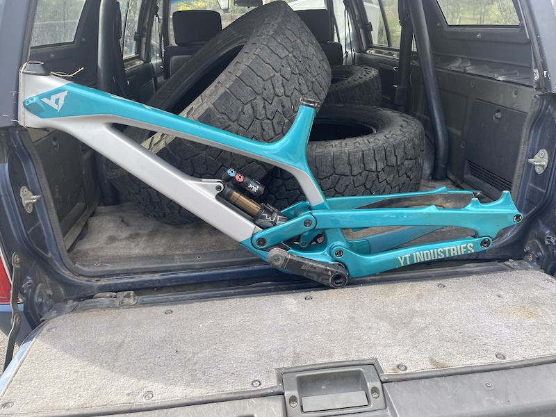 2019 YT Tues frame and crank For Sale