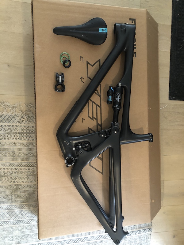 2022 YETI SB130 Frame Carbon 29er w/ Extras For Sale