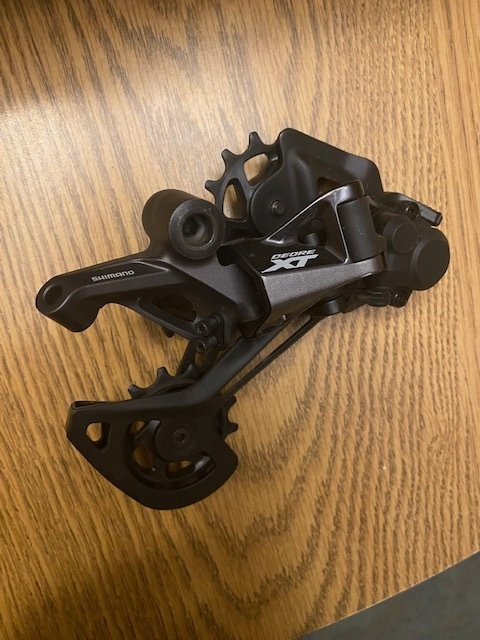 2022 Lightly Used Shimano XT M8100 derailleur & shifter For Sale
