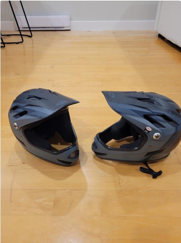 2020 Small Bell Sanction Youth full face helmet For Sale