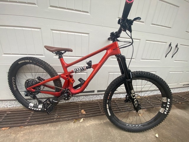 2022 Medium Revel Rail 27.5 Frame w/ PUSH 11-6 coil shock For Sale