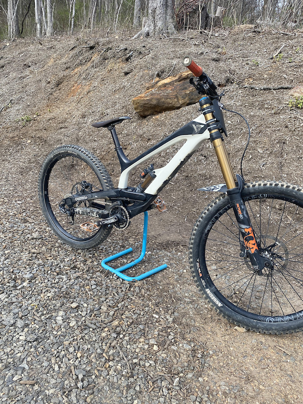 2018 YT Tues CF pro For Sale