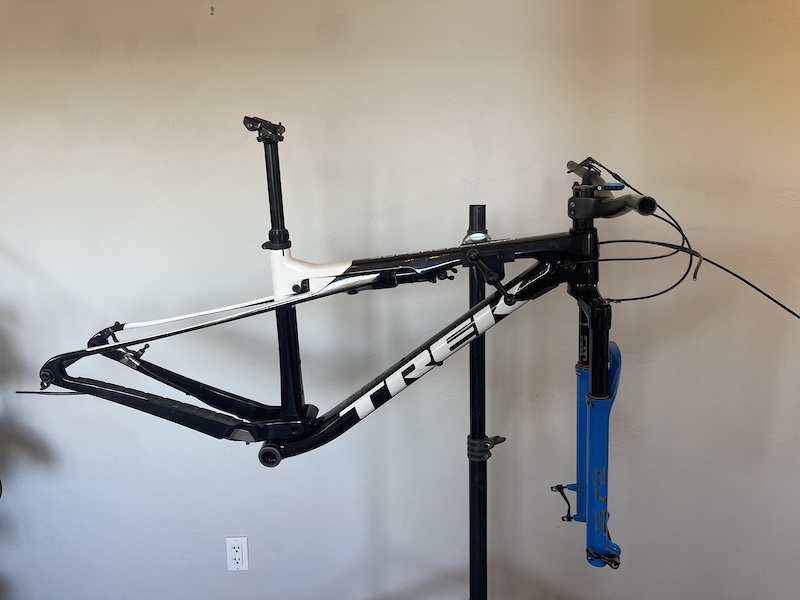 2020 Trek Supercaliber frame/fork medium For Sale