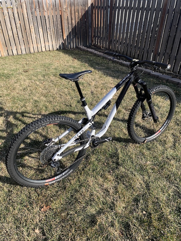 2021 Commencal Meta AM 29, Team Edition, Size Medium For Sale