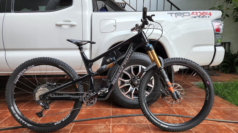 2022 Nukeproof Mega 290 Carbon For Sale