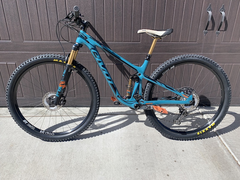 2021 Pivot Mach 4 SL Size Small For Sale