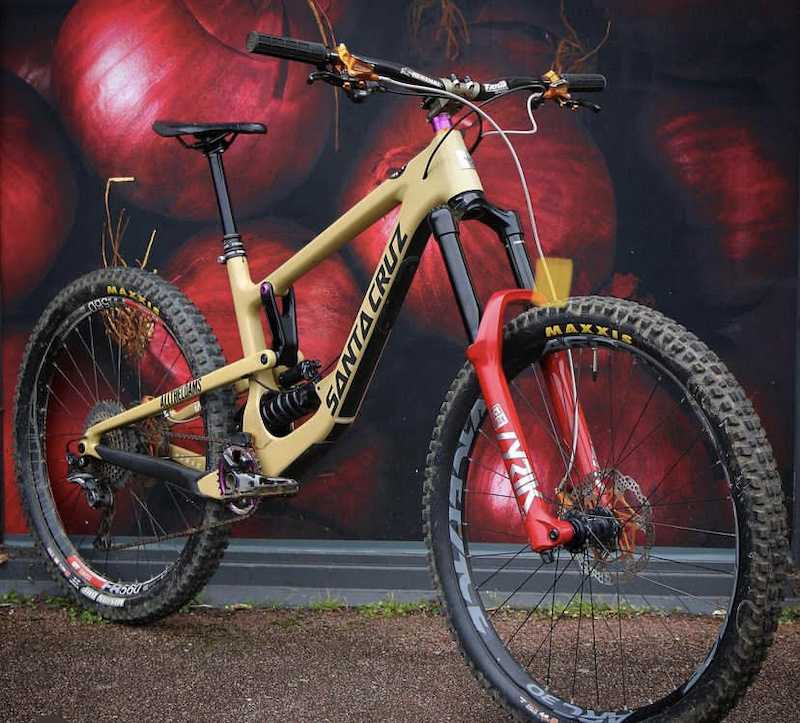2018 Santa Cruz Nomad CC (custom) For Sale