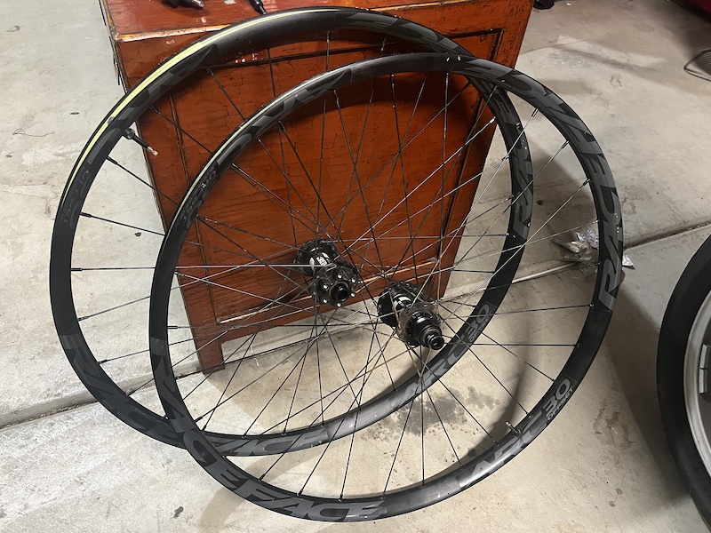 2019 RaceFace Arc 30 29er Wheelset Laced to DT Swiss 350 For Sale