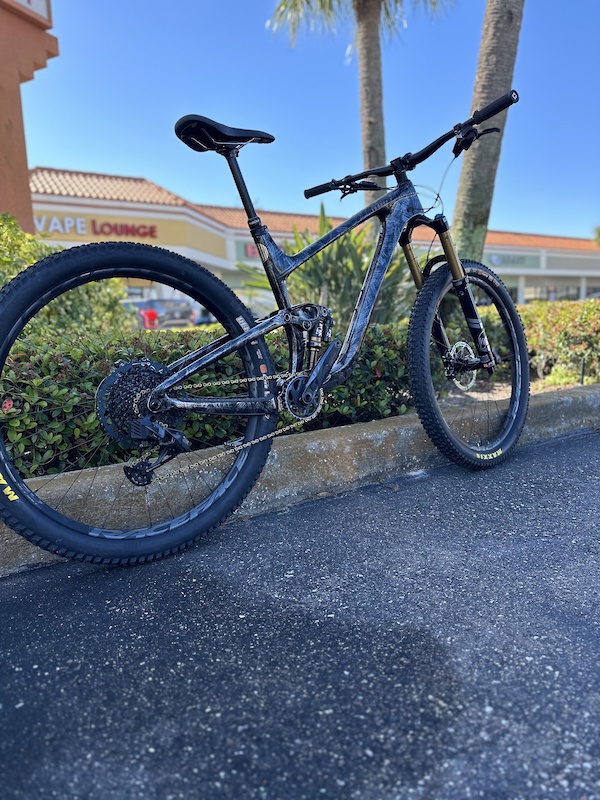 2022 Giant Trance X Advanced 29er For Sale