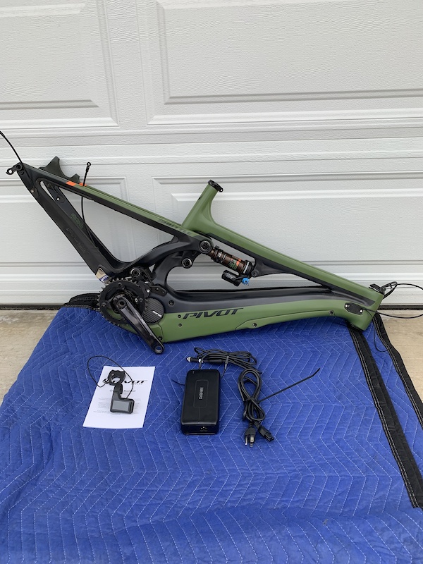 2021 Pivot Carbon Shuttle Frame Motor & Battery only For Sale