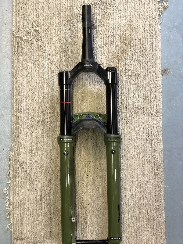 2023 Rockshox Lyrik Ultimate 29 150 Green fork For Sale