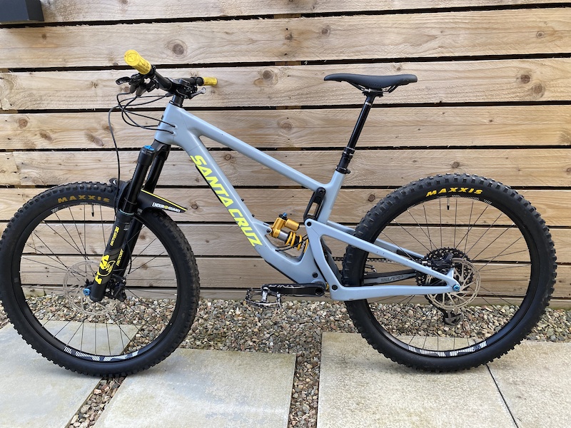 2019 Santa Cruz Bronson CS cascade link and ohlins For Sale