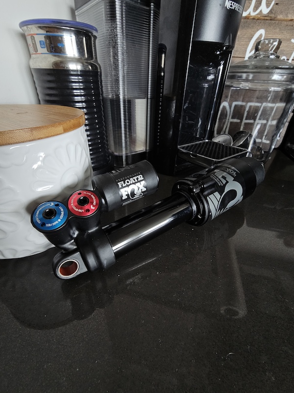 2017 Fox float X2 *fresh rebuild 0 rides* trade for coil For Sale