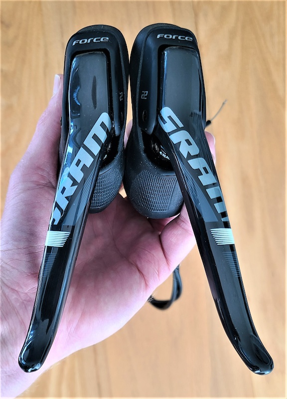 2022 SRAM Force 22 shift/brake levers For Sale