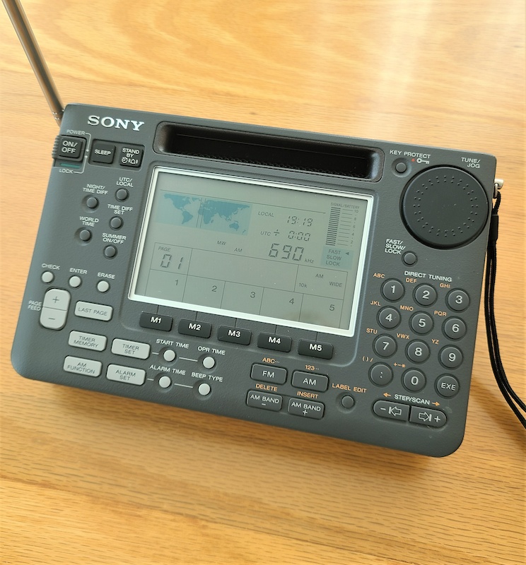 Like-New Sony SW55 Multiband, AM/FM Stereo Receiver For Sale