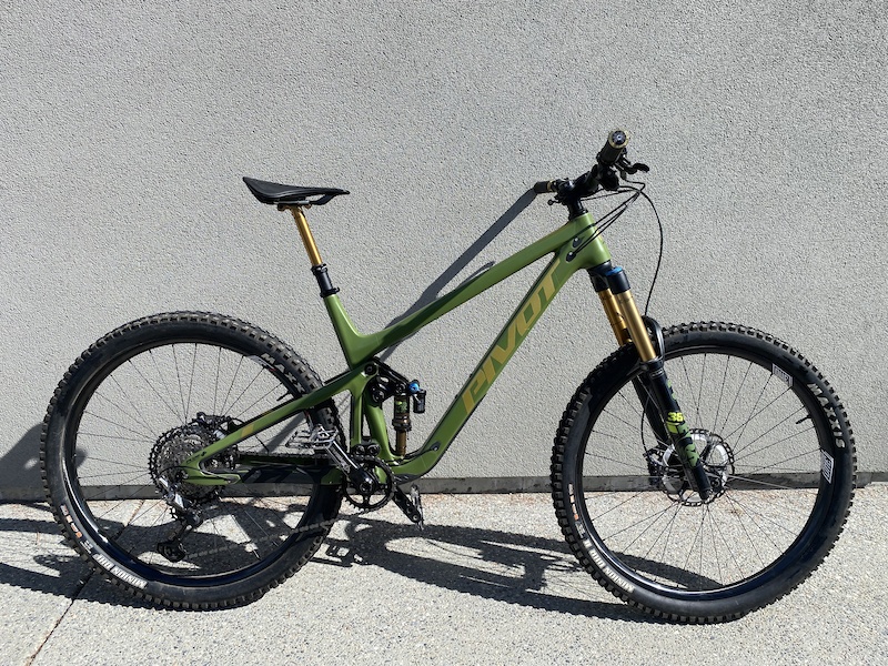 2021 Pivot Switchblade Pro XT/XTR For Sale