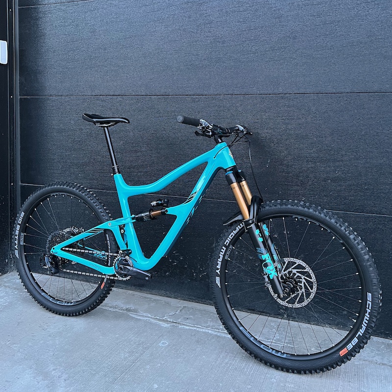 2022 Ibis Ripmo V2 *New Parts* For Sale