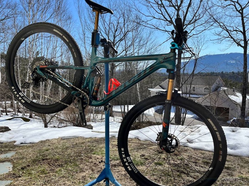 2021 Pivot Mach 4 SL Carbon For Sale