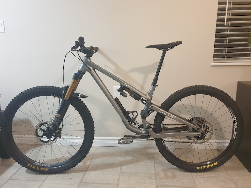 2021 High-end Commencal Meta TR Signature Silver For Sale