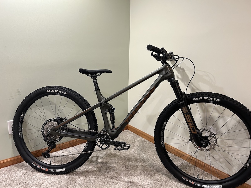 2022 Transition Spur Medium 27 lbs 50 miles custom For Sale