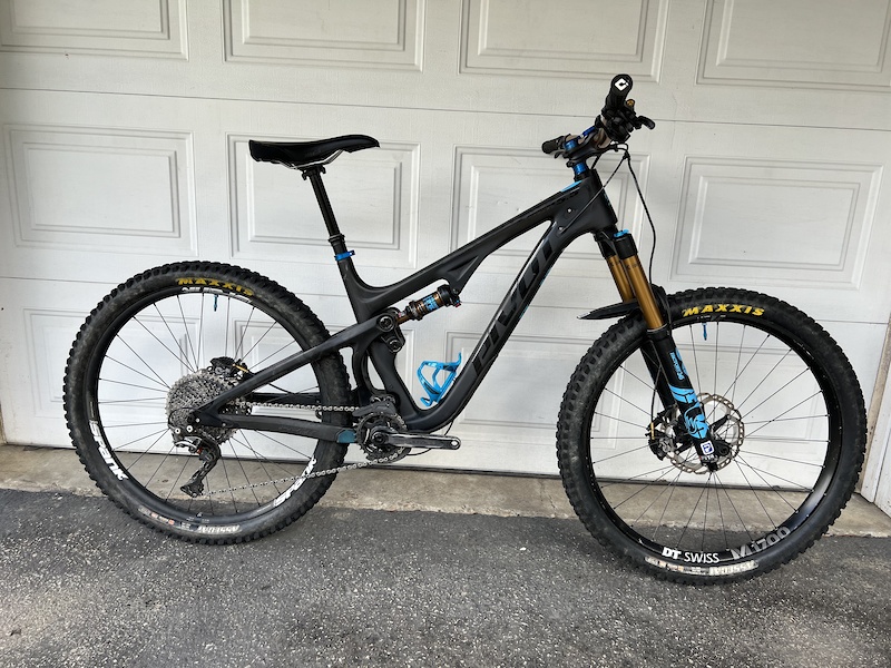 2018 Pivot Mach 5.5 Trailduro Coil fork For Sale