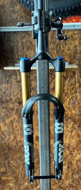 2022 FOX 38 Factory Fork Grip 2 For Sale