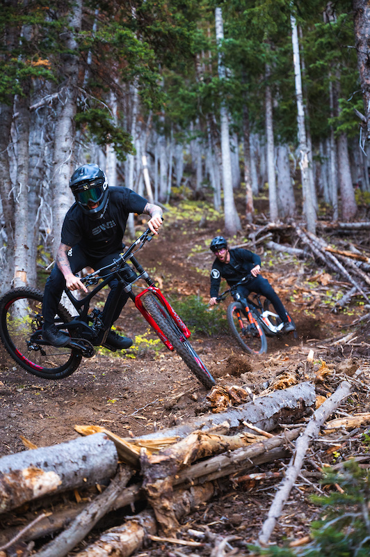 The ENVE Gravity Tour ft. Brett Tippie, Caleb Holonko, Lewis Buchanan ...