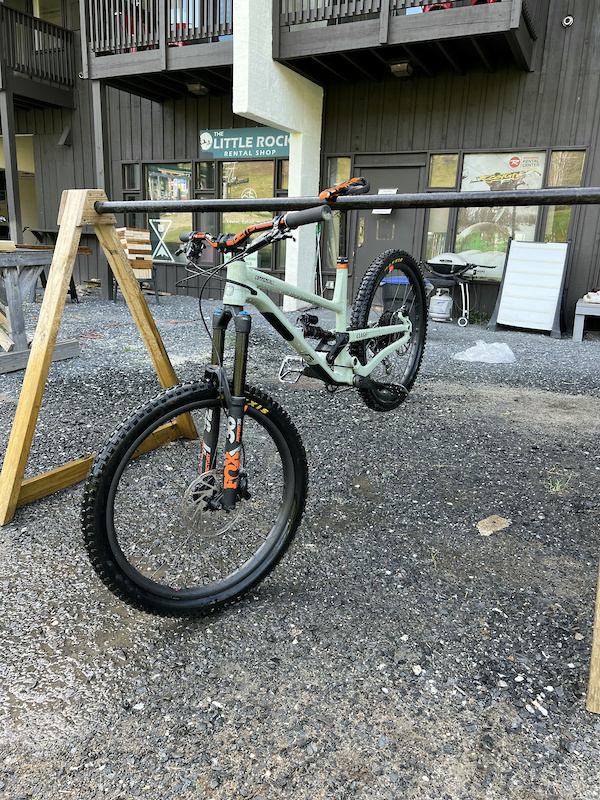 2022 Commencal Clash Custom Build For Sale
