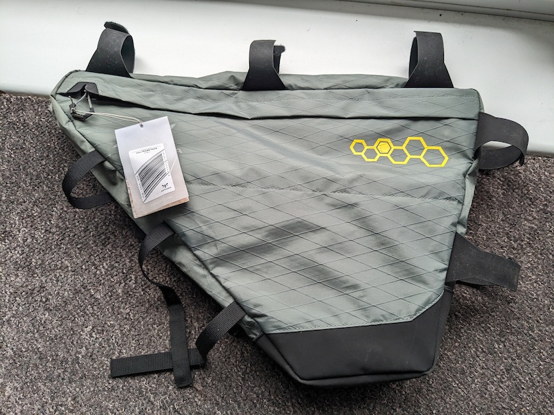2022 Apidura Backcountry Full Frame Pack 12L - Brand new For Sale