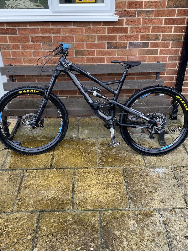 2017 Yt Capra CF Large For Sale