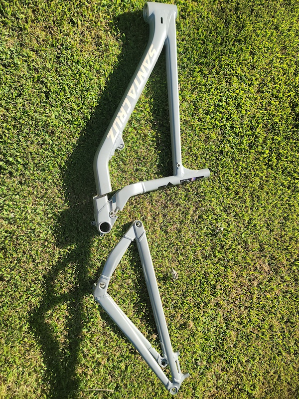 2021 Hightower v2 aluminum rear triangle Complete. For Sale