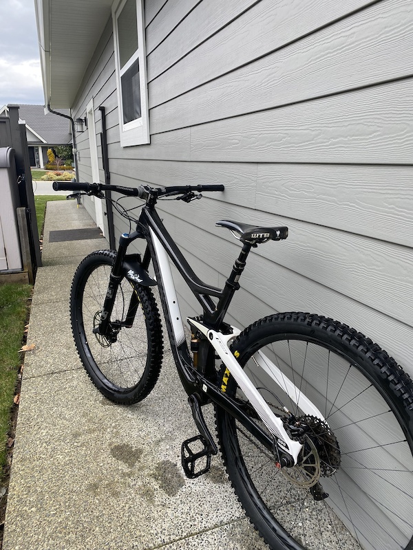 2018 Devinci Django 29 Gx carbon Medium For Sale