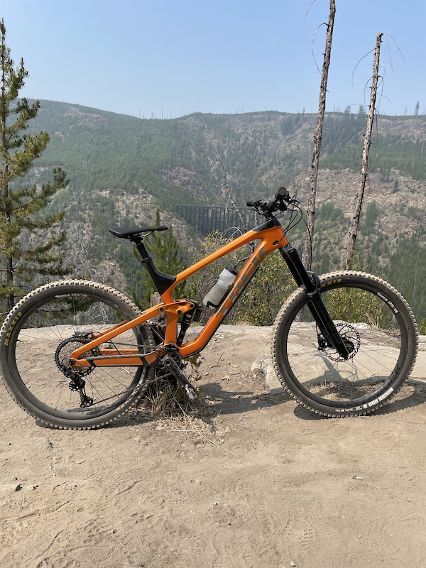 2021 Trek Slash 9.8 XT (carbon wheels) For Sale