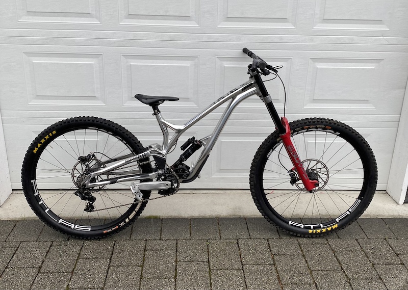 2022 Commencal supreme v4 High Polished 29 For Sale