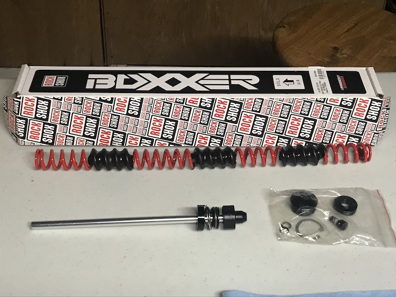 2016 RockShox Boxxer Medium coil spring + hardware For Sale