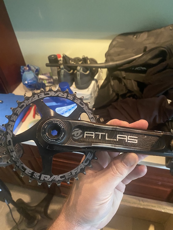 2022 Raceface atlas cranks and BB For Sale