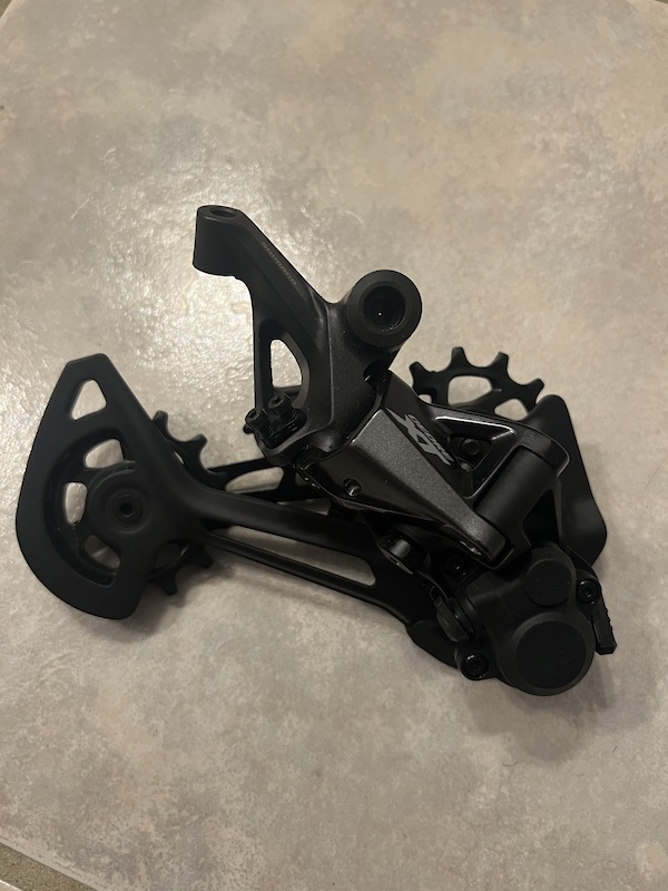 2022 Shimano XT M8100 12 speed derailleur For Sale
