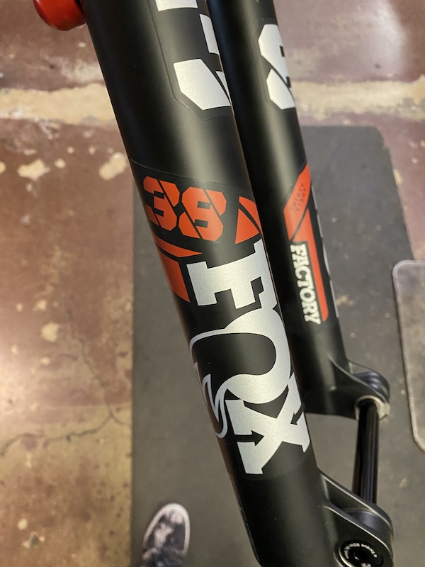 2022 New FOX FLOAT 38 Factory 29 w/ Grip2 44 offset,160mm For Sale