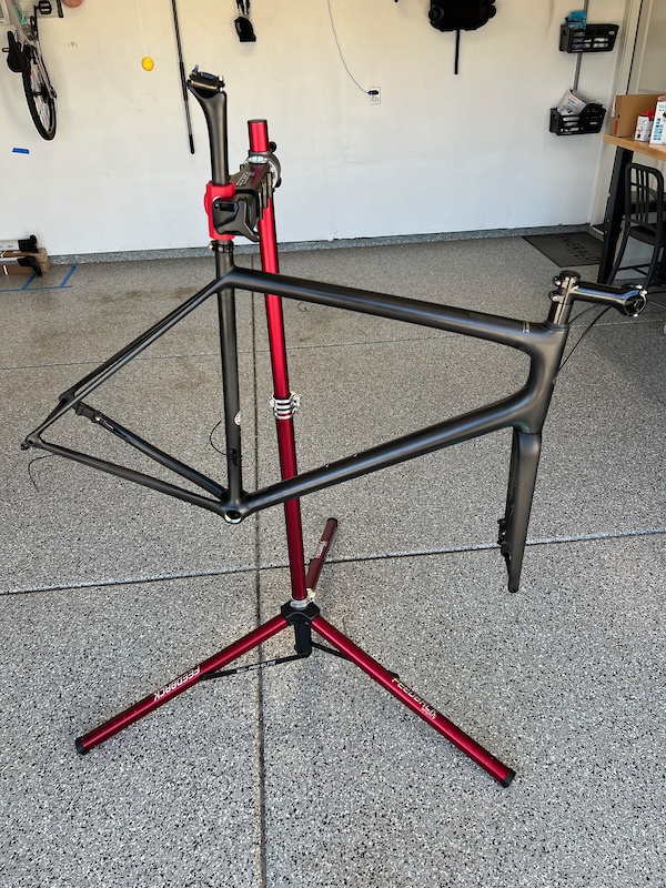 2022 S-Works Aethos 61cm Chassis For Sale