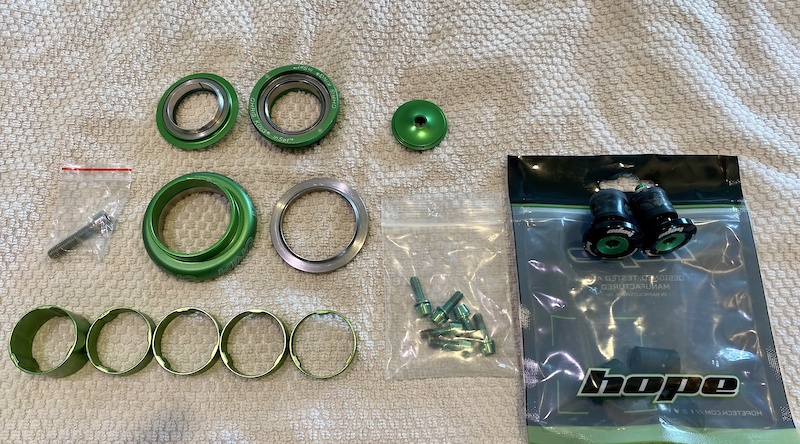 Chris King Inset 7 Matte green headset package For Sale