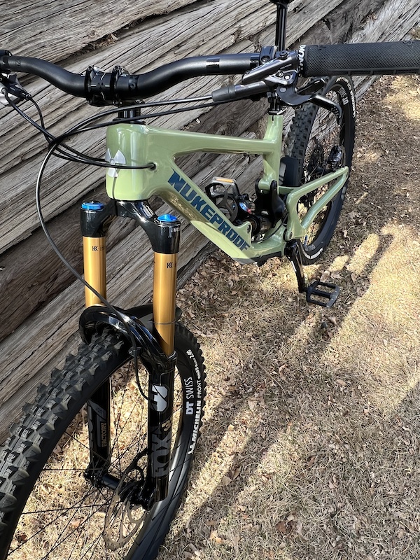 2021 Nukeproof Giga Factory 27.5 size medium. For Sale