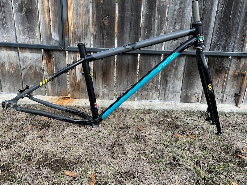 2018 Kona Unit Medium Frame and Fork For Sale