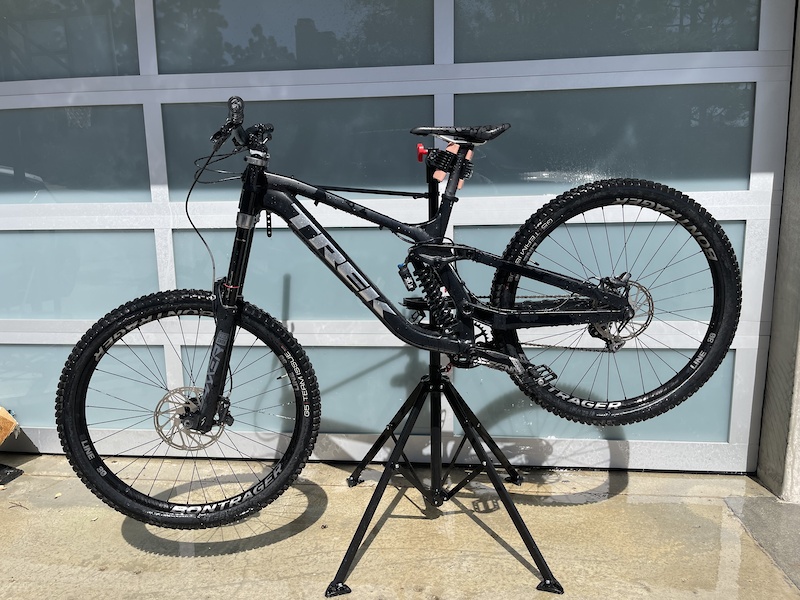2022 Trek Session 8 For Sale