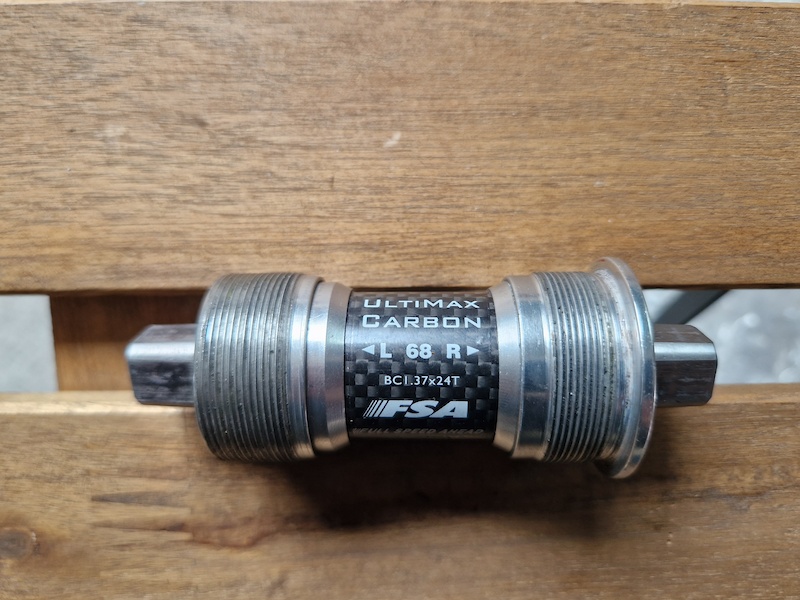 FSA Ultimax Carbon Ti 68x113mm Square Taper BB For Sale